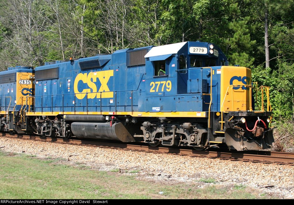 CSX GP38-2 2779